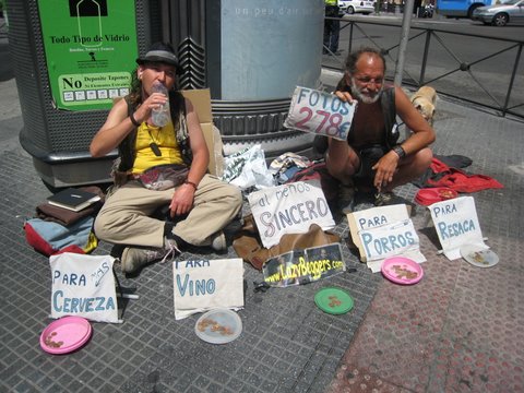 La historia del joven que se metió en la piel de un mendigo durante una ...